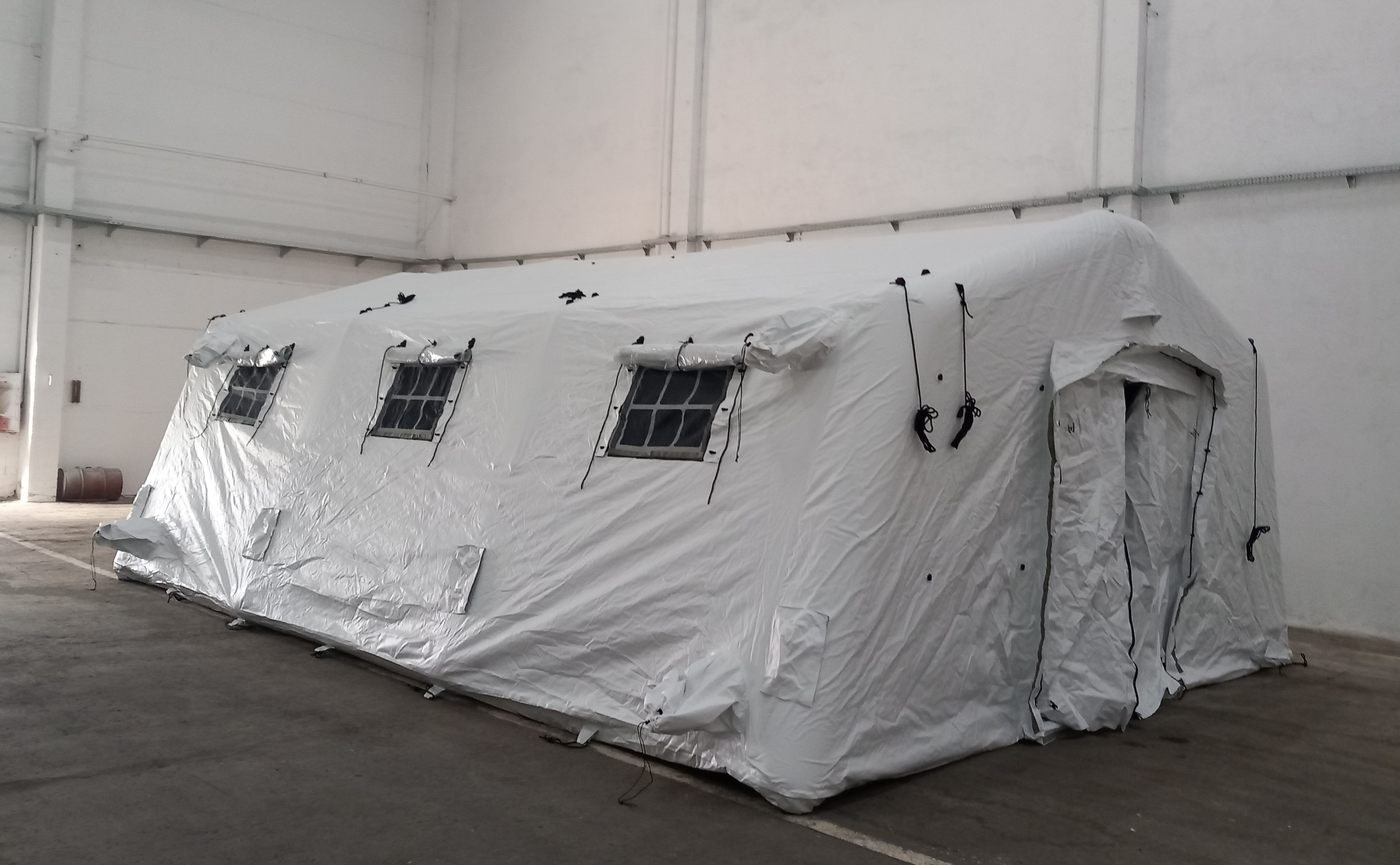 Pneumatic inflatable tents