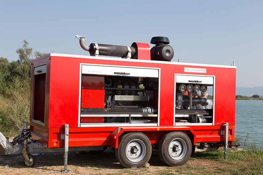 Trailer pump units